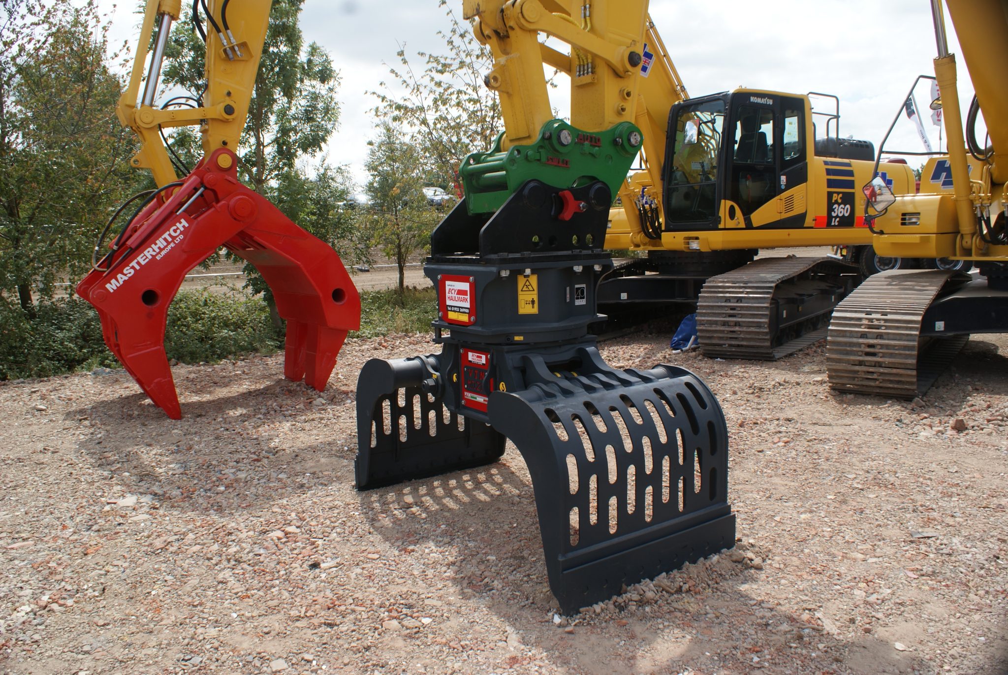 Grapple Attachments: From Demolition to Forestry