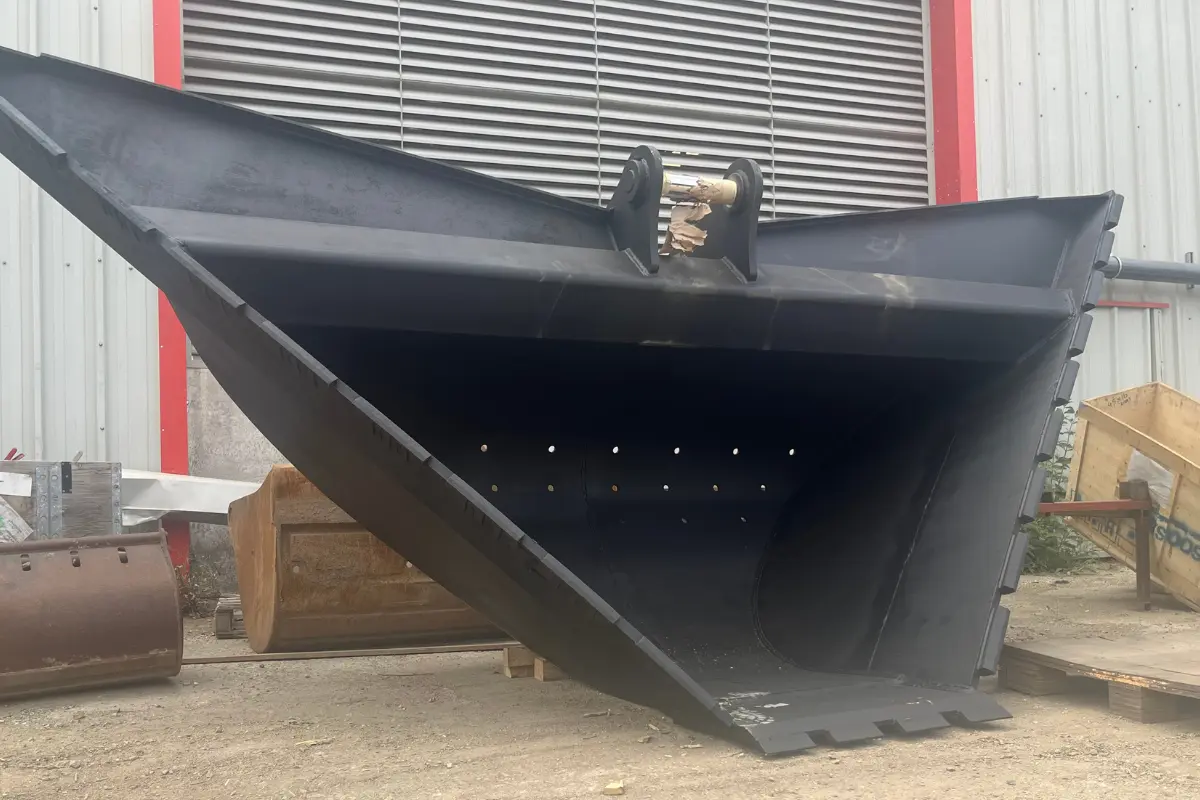 Excavator Bucket Attachments For Sale - Masterhitch Europe Ltd